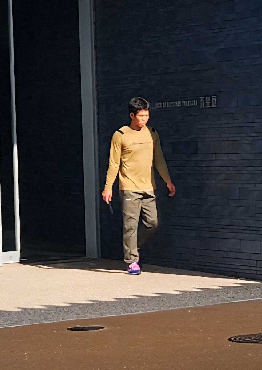 DeNA FA宣言中の桑原がDOCKで練習 記者の問いかけに「話せることはなんもないです、ほんま」（スポニチアネックス） - Yahoo!ニュース