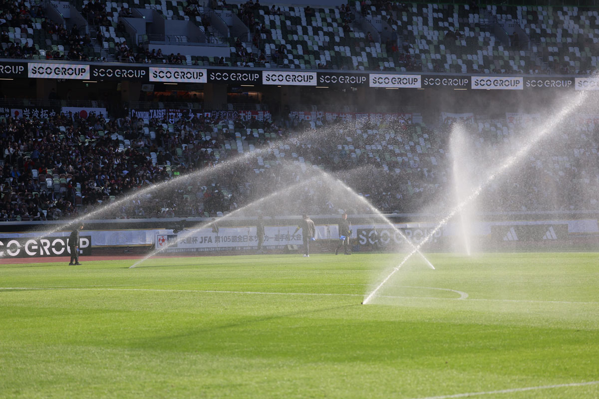 【天皇杯】神戸VS町田の国立決戦 SNS上で空席の指摘相次ぐ「こんなスカスカなの？」（東スポWEB） - Yahoo!ニュース