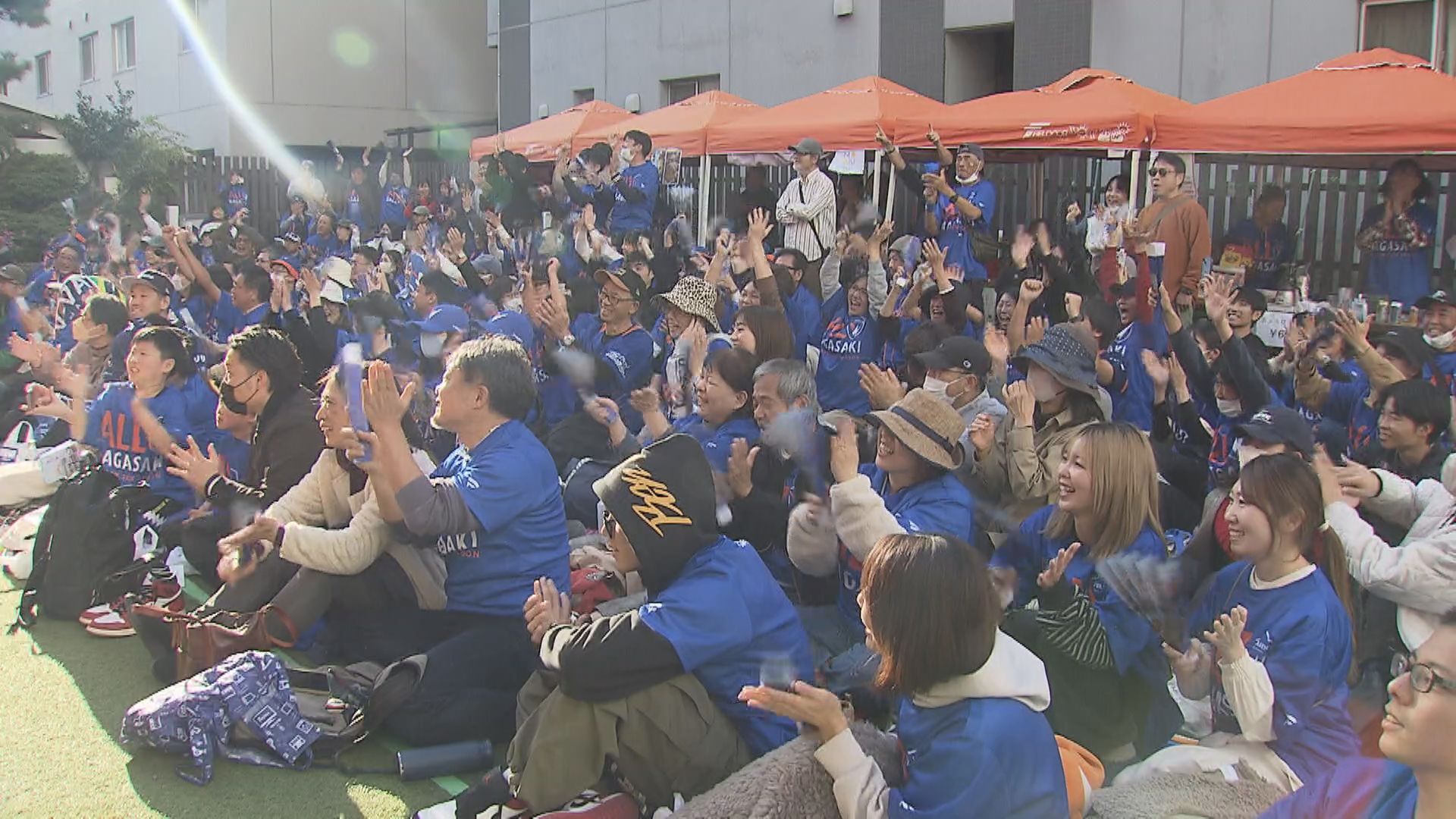 運命の最終節へ…「しっかり勝つ」V長崎が8年ぶりJ1昇格とJ2初優勝の条件は 頂上決戦で水戸に勝利で首位浮上 サッカーJ2まれに見る大混戦（FNNプライムオンライン） - Yahoo!ニュース