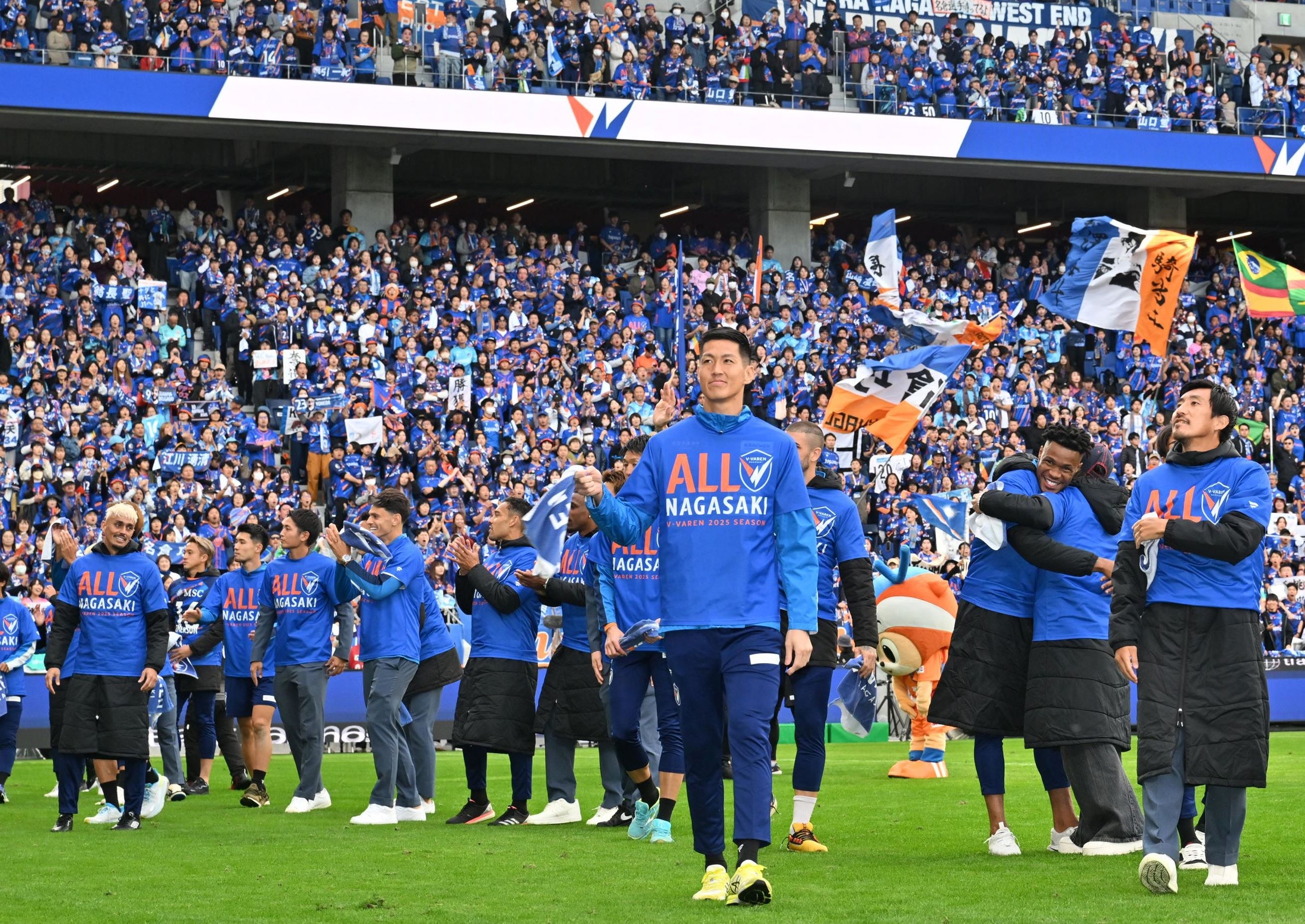 「しびれるシチュエーションを楽しんで」 V・ファーレン長崎がJ2優勝＆J1昇格へ王手 闘病中の同僚激励に応える（西スポWEB OTTO！） - Yahoo!ニュース