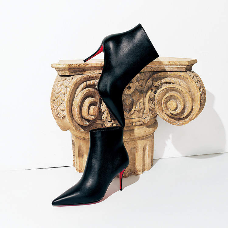 バッグ、ピアス、ブーツ…普段着をブラッシュアップするアイテム6選（THE NIKKEI MAGAZINE） - Yahoo!ニュース