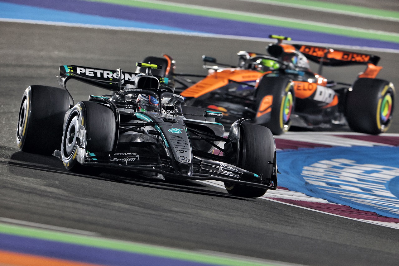 レッドブル主要メンバーの誤った批判で、アントネッリに誹謗中傷が殺到。チームは発言を撤回、深刻視したFIAが声明（オートスポーツweb） - Yahoo!ニュース