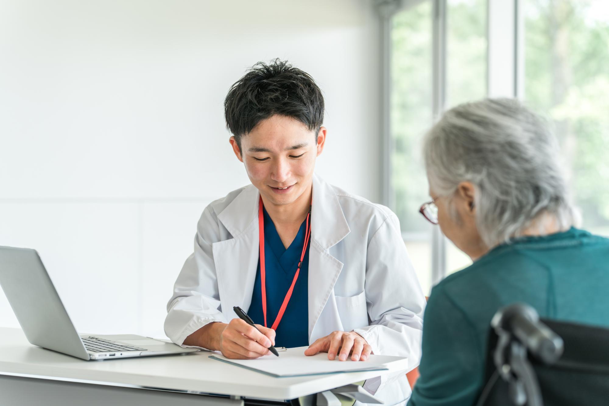 ただの風邪と見過ごさないで！ マダニが媒介するSFTSの初期症状 家族でできる予防策とは（有吉立） - エキスパート - Yahoo!ニュース