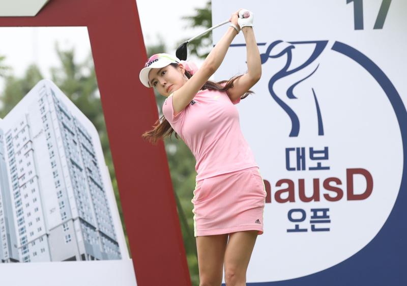 【独占】“セクシークイーン”旋風再び？アン・シネが日本ツアー参戦を決意「女子ゴルフQTに挑戦する」（金明昱） - エキスパート - Yahoo!ニュース