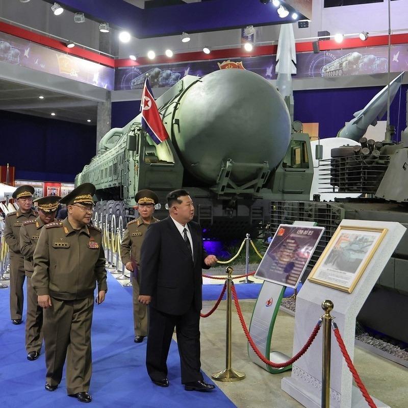 北朝鮮の「火星19」らしきICBMの形状が変化、ミサイル先端が丸くなりキャニスターの蓋も丸くなる（JSF） - エキスパート - Yahoo!ニュース