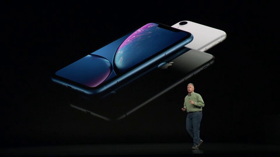 アップル『iPhone XR』発表。発売日は10月26日、価格は84,800円 アップル『iPhone XR』発表。発売日は10月26日、価格は84,800円